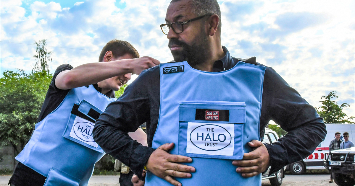 James Cleverly visits HALO Ukraine | The HALO Trust